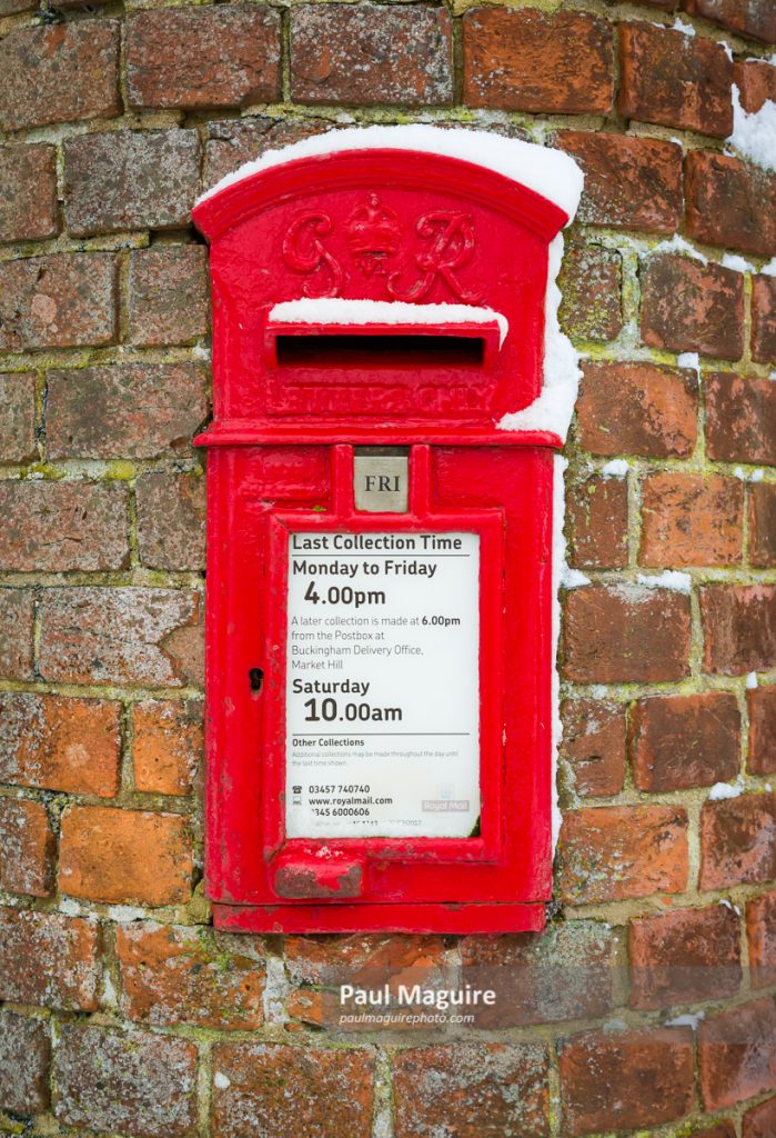 Stock photo - Traditional British post box - Paul Maguire